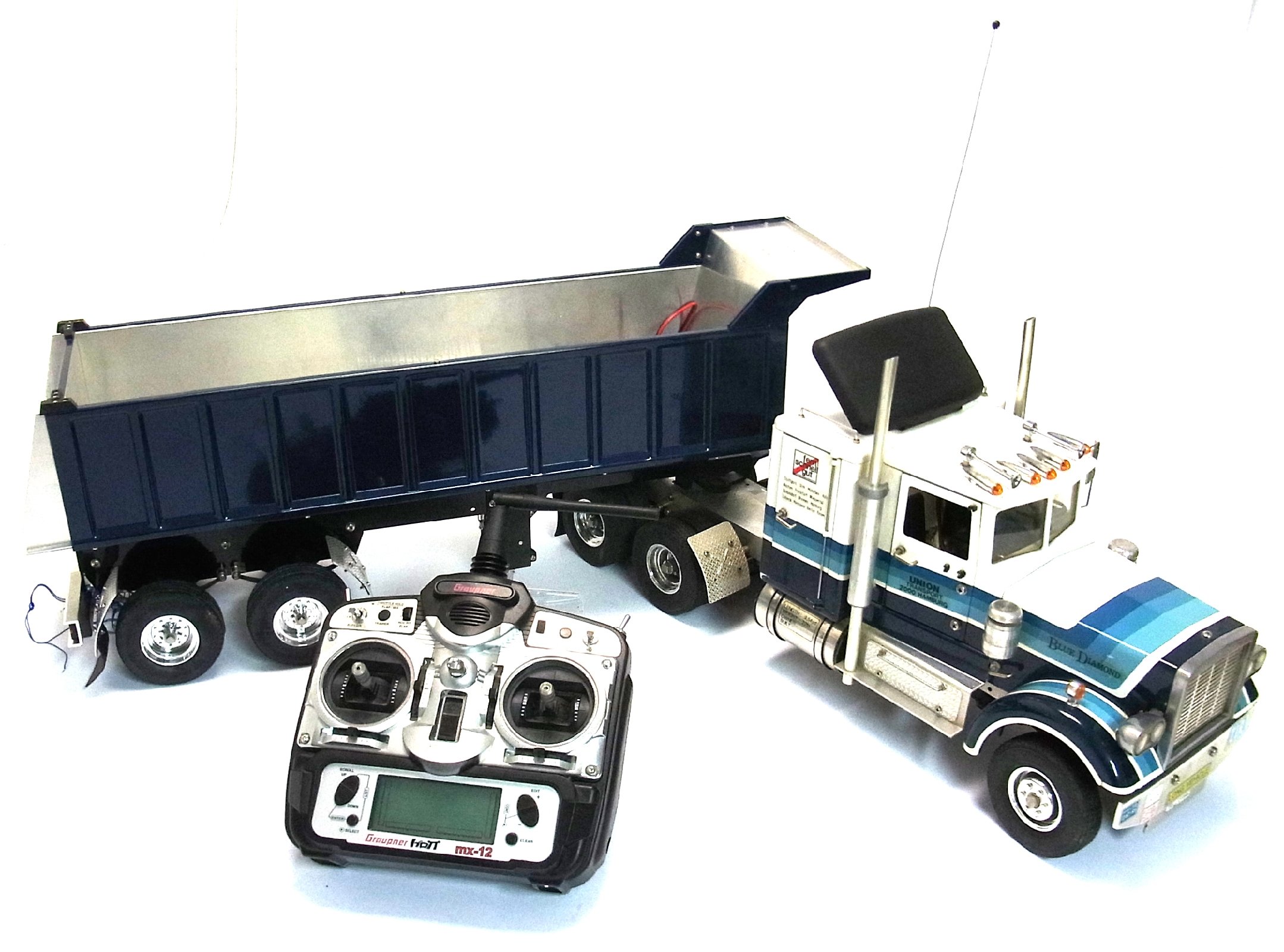 Wedico RC Conventinal Truck LKW ferngesteuert Graupner MX 12 Modellauto ...